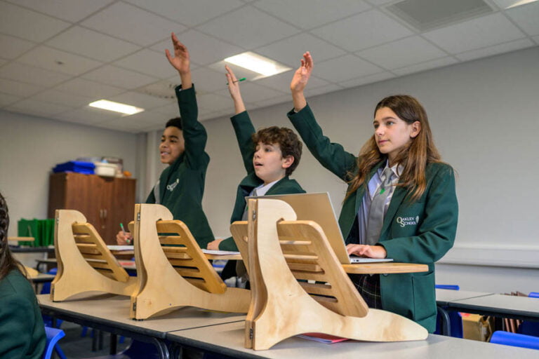 Student Stand Up Desk - Eiger Standing Desks